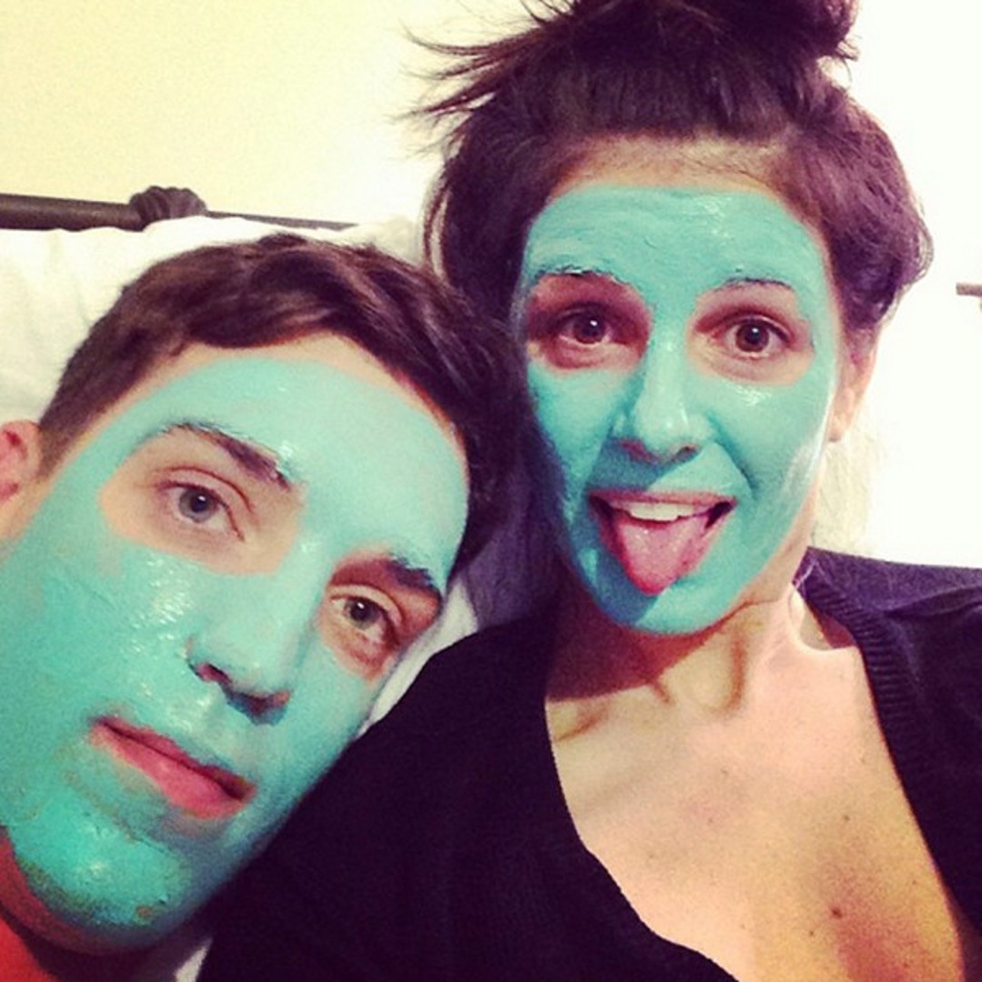 Shenae Grimes Shows Off Makeup Free Face shenae-grimes-shows-off-makeup-free-face